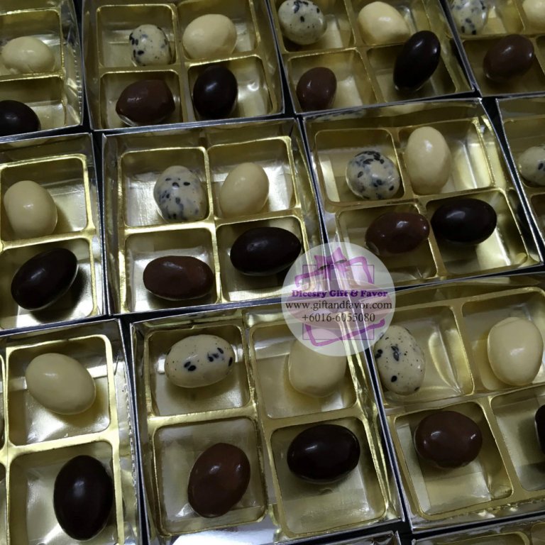 Premium Oval / Egg Shaped Chocolates - Dicesry Gift and Favor Malaysia